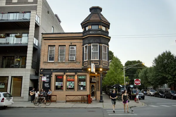 2835 N Damen Ave #2R,Chicago,IL,60657 | Domu