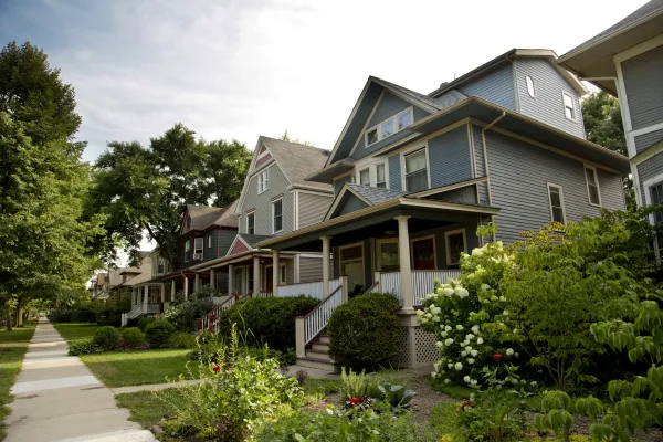 3857 N Lawndale Ave #01,Chicago,IL,60618 | Domu