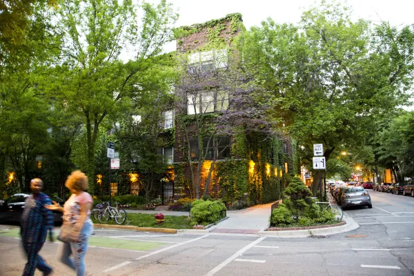 5820 N Sheridan Rd #405,Chicago,IL,60660 | Domu